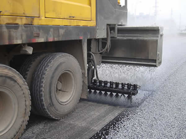 Chip Spreader with Chip Seal Surface Treatment | Chip Sealer | Gaoyuan