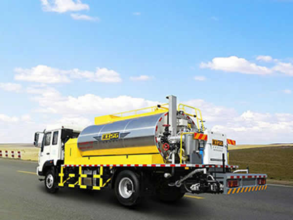 Asphalt Distributor Truck HGY5080GLQ | Bitumen Sprayer | Gaoyuan