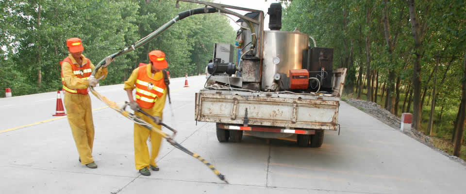 Asphalt Crack Sealing Machine | Pavement Repairing Solution | Gaoyuan ...