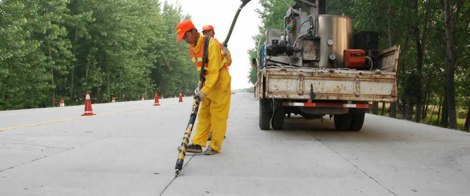 Asphalt Crack Sealing Machine | Pavement Repairing Solution | Gaoyuan ...